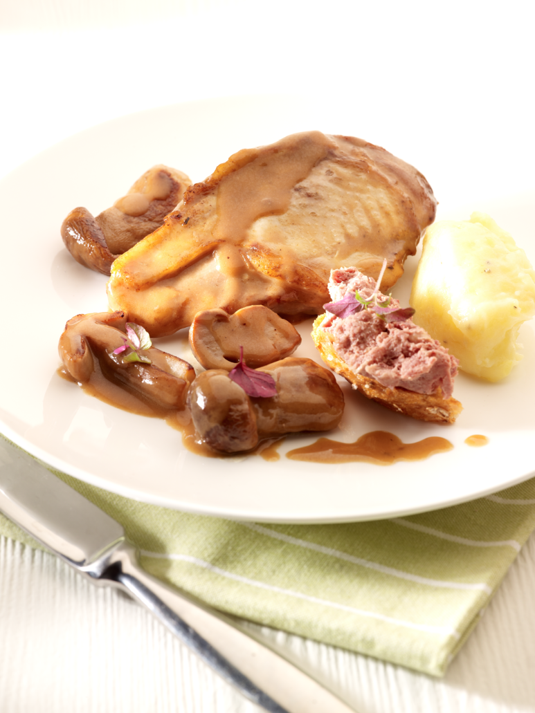 Recept "Fazant met knolselderpuree en bospaddenstoelen" | njam!